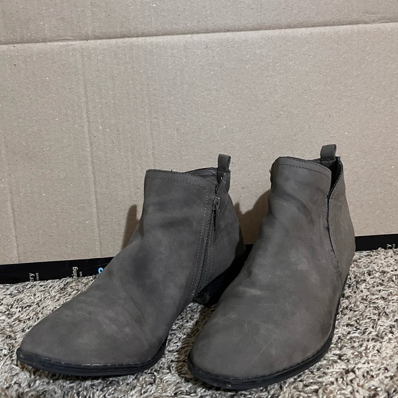 American Eagle By Payless | Shoes | American Eagle Grey Suede Booties ...